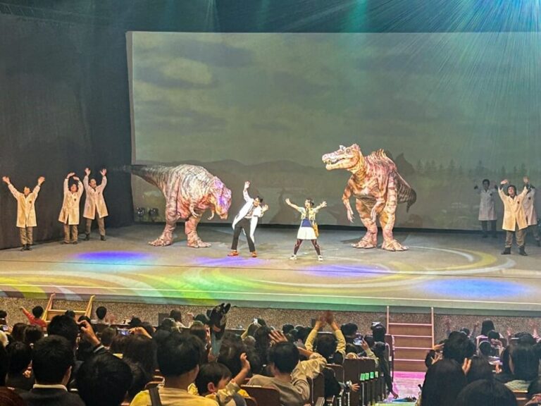 【恐竜ラボ！】大人気恐竜ショーが、2024～2025年に日本全国を巡回！ | KidZAURUS (キッザウルス)